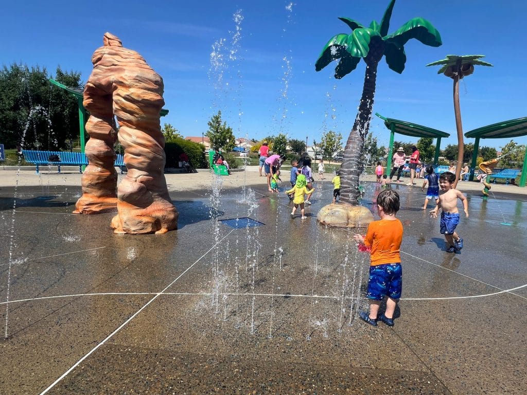 Best Splash Pads in Sacramento - Sactown Supermom